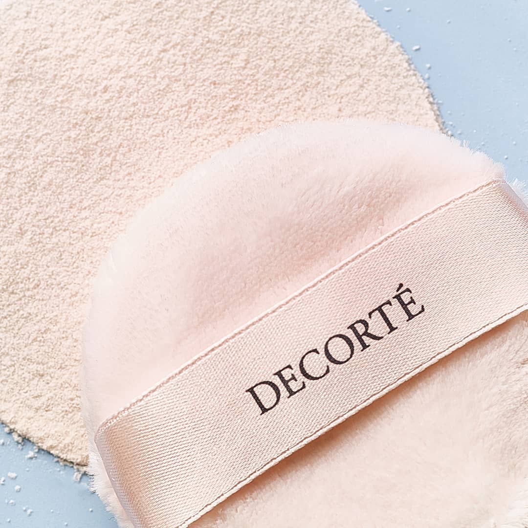 DECORTÉ | Face Powder – Legends Boutique