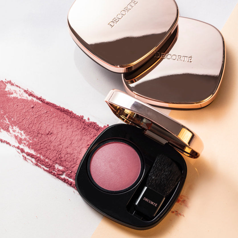 DECORTÉ | Powder Blush – Legends Boutique